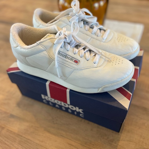Reebok | Shoes | Vintage Pair Of Reebok Sneakers In Perfect Condition ...